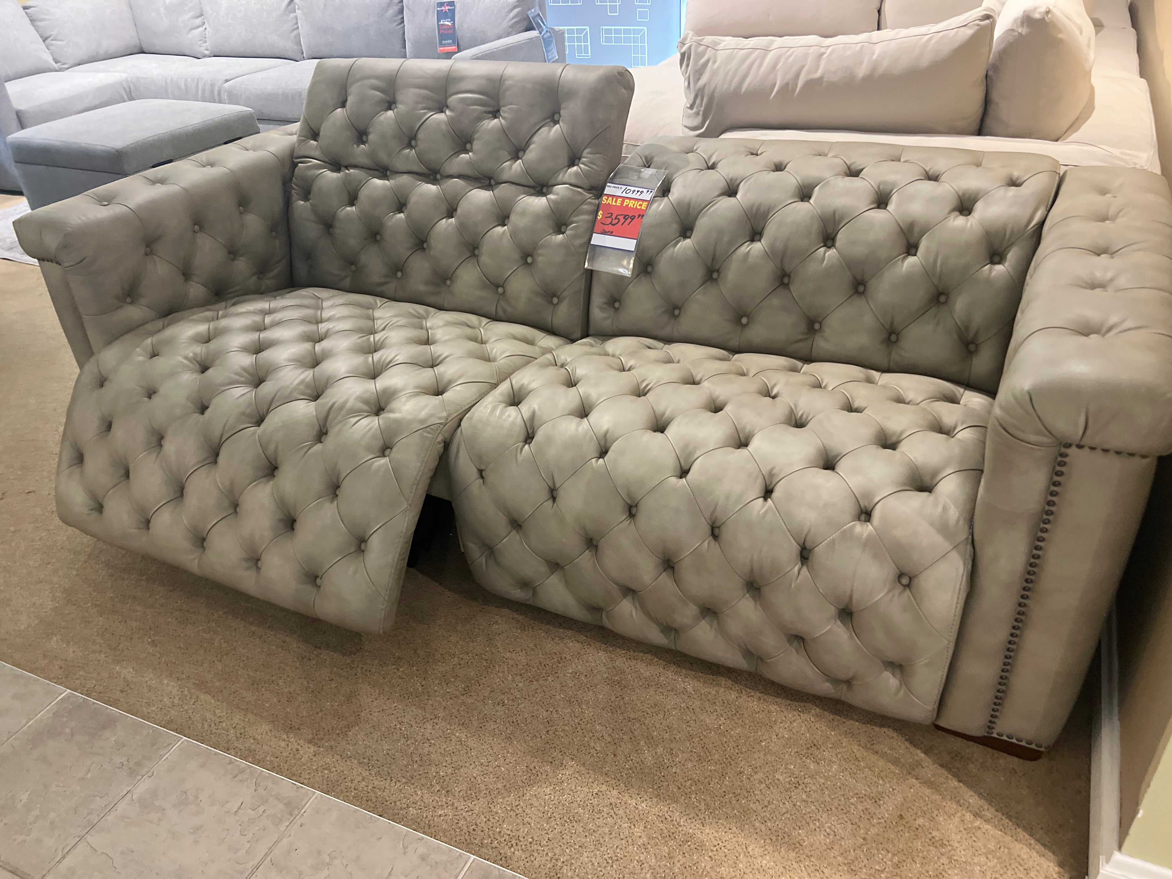 Savion Sofa – Jennifer Furniture